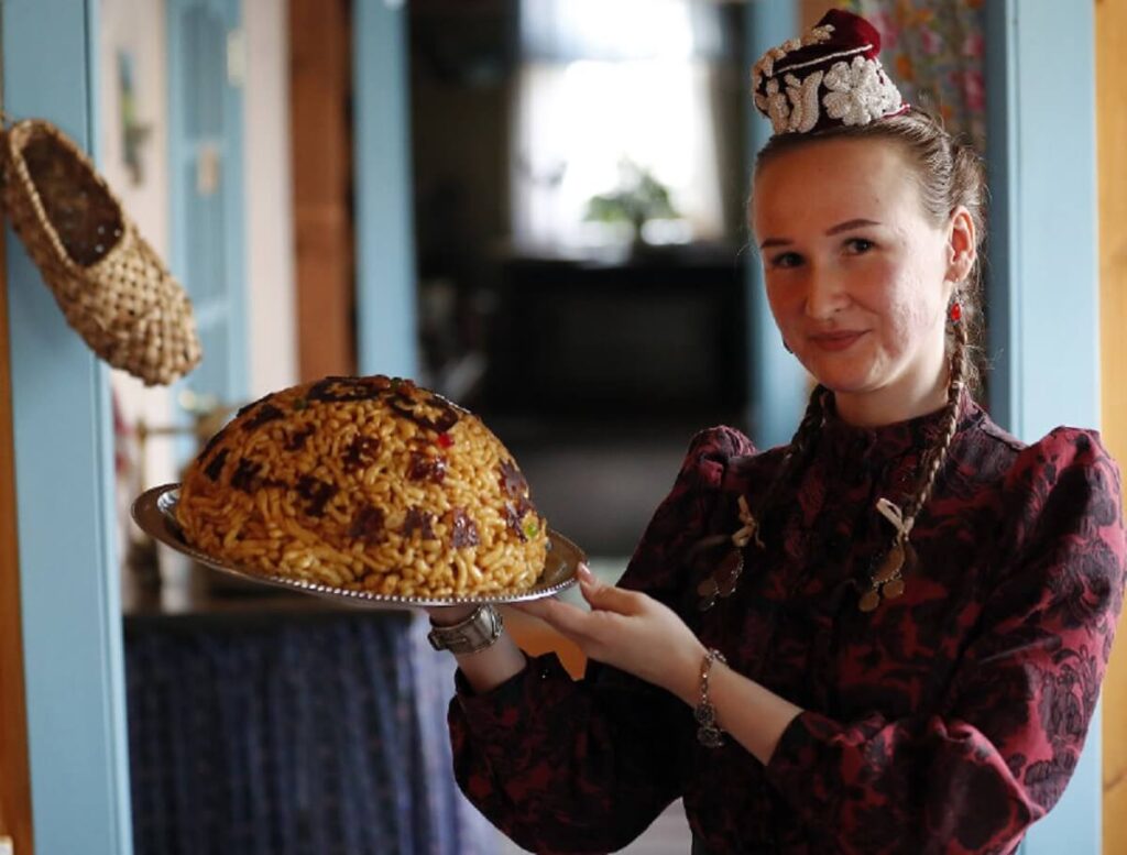 Chak Chak: A Delightful Kazakh Dessert - Discover Almaty